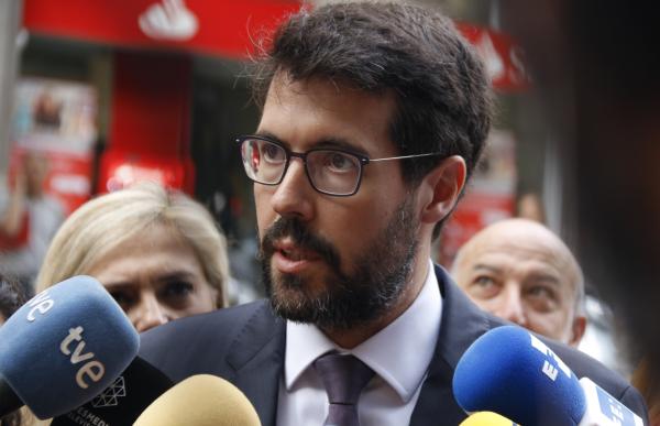 Albert Batalla renuncia a l’acta de diputat i es dona de baixa al ...