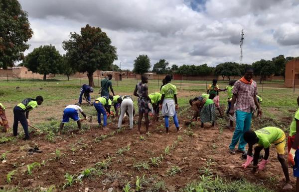 Mans Unides i Coopera Local fan un projecte a Burkina-Faso | Bondia