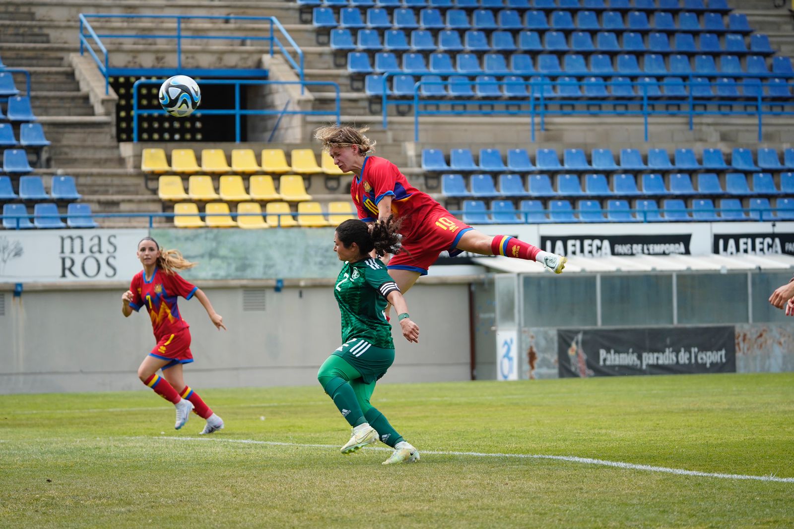 Primer test de la Nations, superat | Bondia