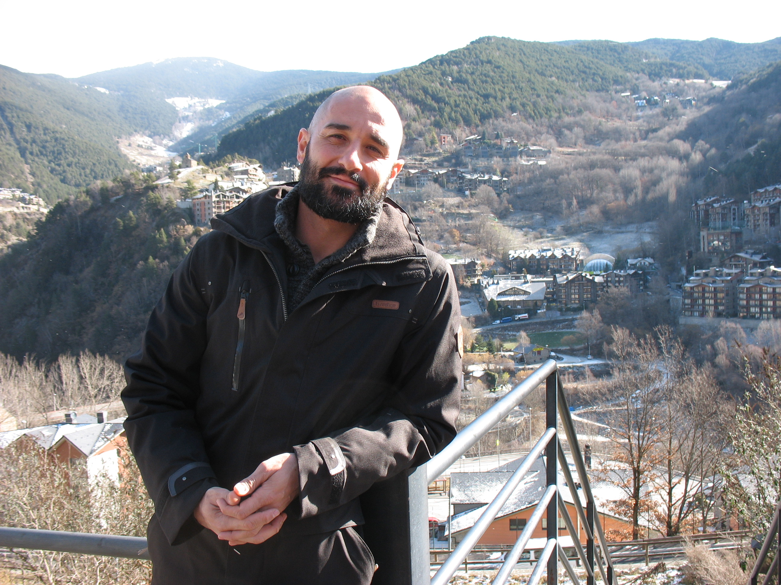 Alain Hernández, actor: "Si un projecte em sedueix m’hi llanço per ...